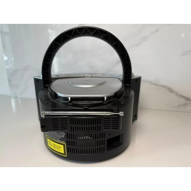Emerson PD6810 Cd/radio Stereo Boombox Extra Bass With Plug Tested and ...