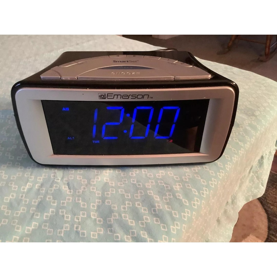 Emerson CKS9031 Smartset Dual Alarm Clock AM/FM Radio - Etsy