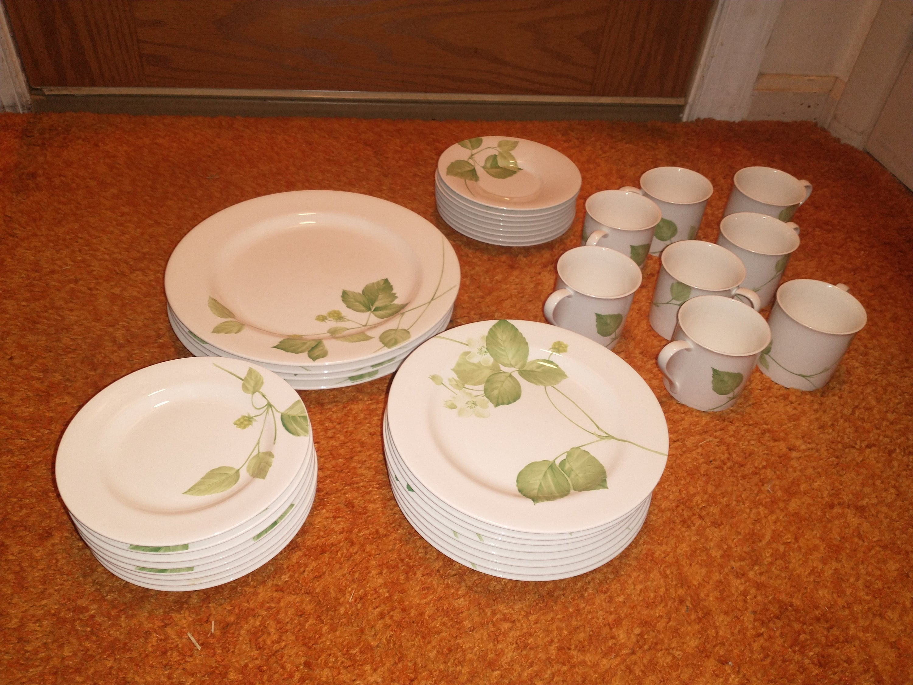28 Piece Antique Mikasa Maxima Floral China Set. Made in Japan. Free ...