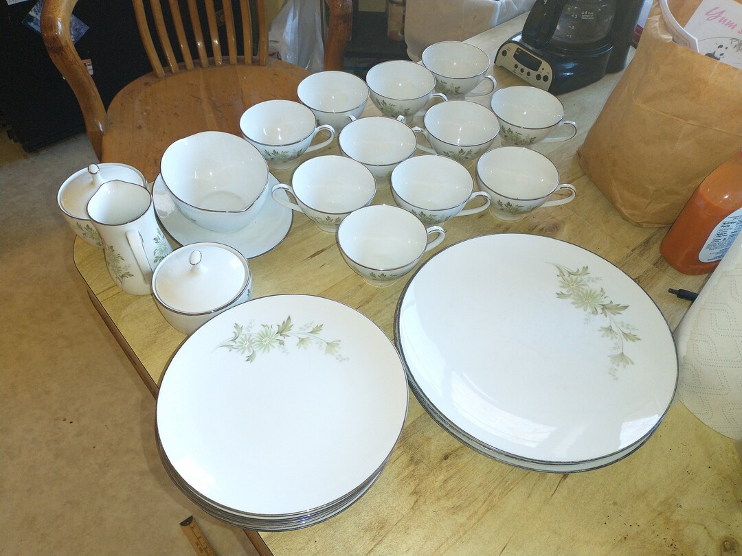 24 Piece Antique Noritake Soroya Porcelain China Tea Set. Made in Japan ...