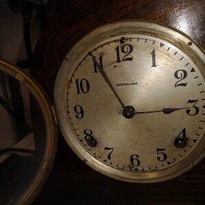 Antique Ingraham Duplex Wood Mechanical Mantle Clock. Clock Works and ...
