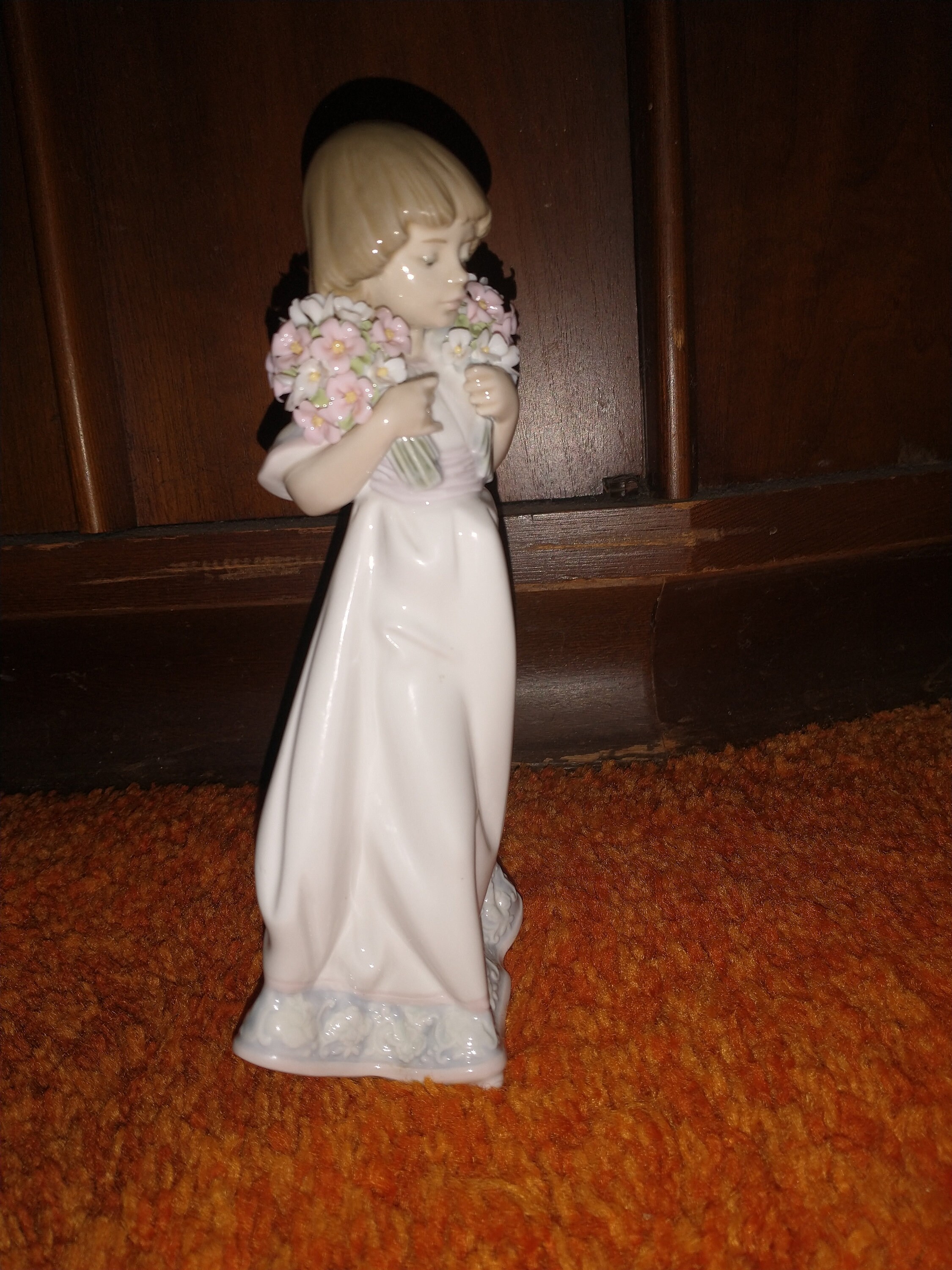 Lladro 7603 Spring Bouquets Girl Flowers Figurine/statue. Made in ...