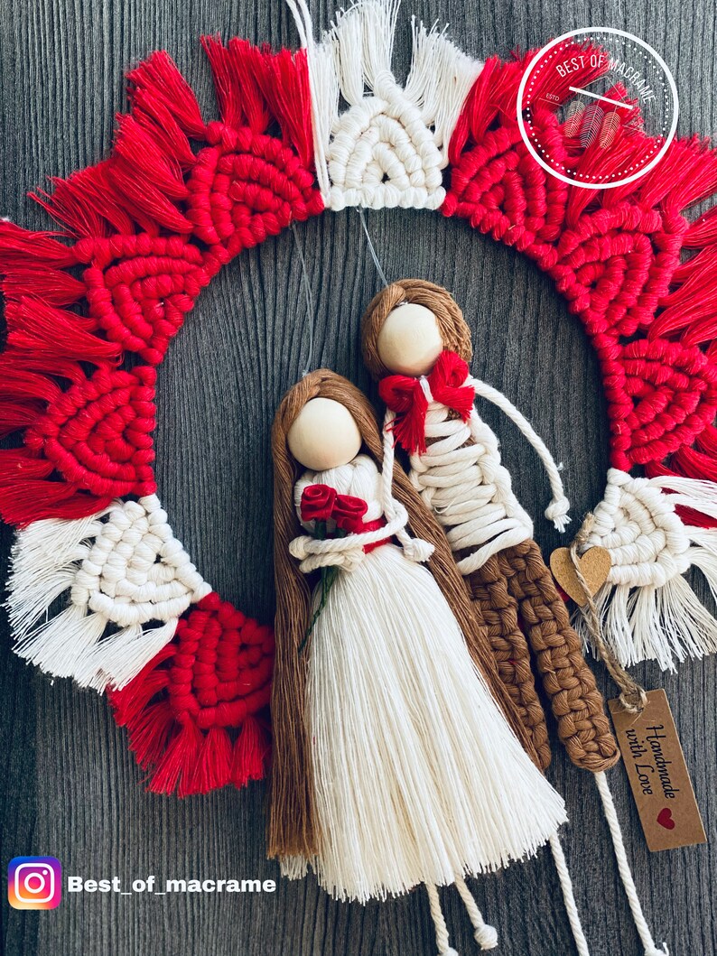 Couple Makramee Kranz Puppe in Red