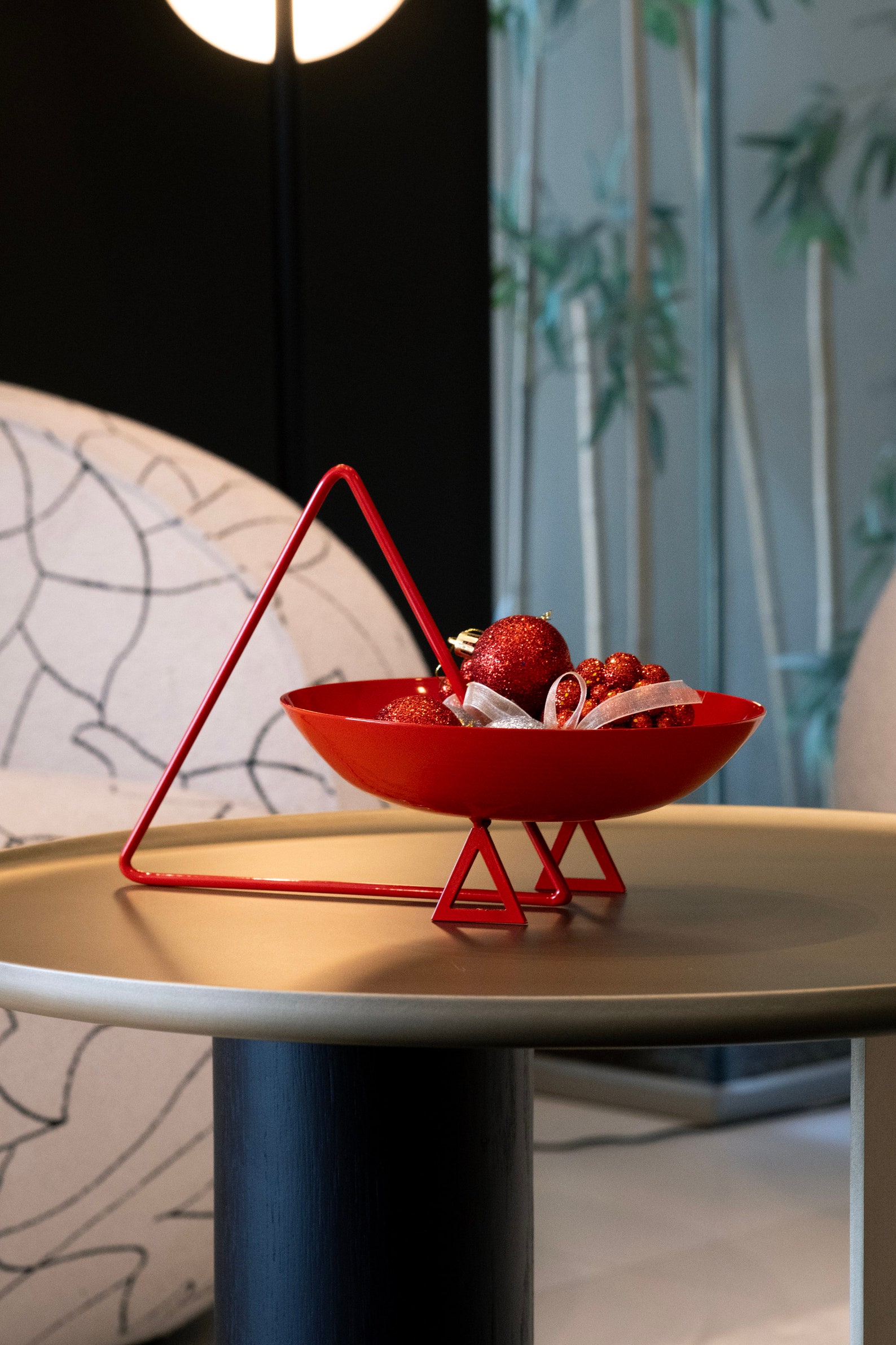 Colorful Metal Desktop Organizer With Asymmetric Pattern, Triangle Desk ...