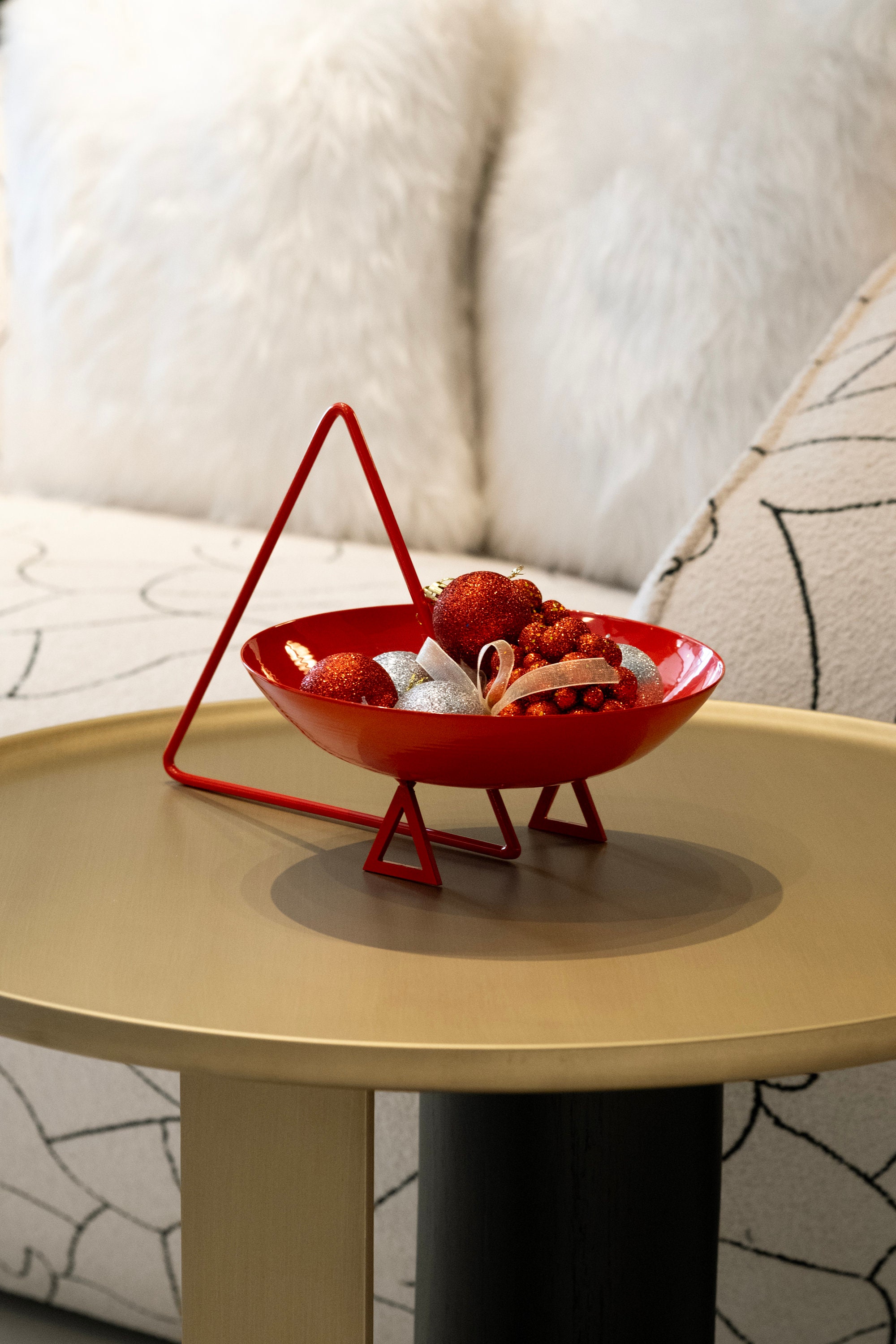 Colorful Metal Desktop Organizer With Asymmetric Pattern, Triangle Desk ...