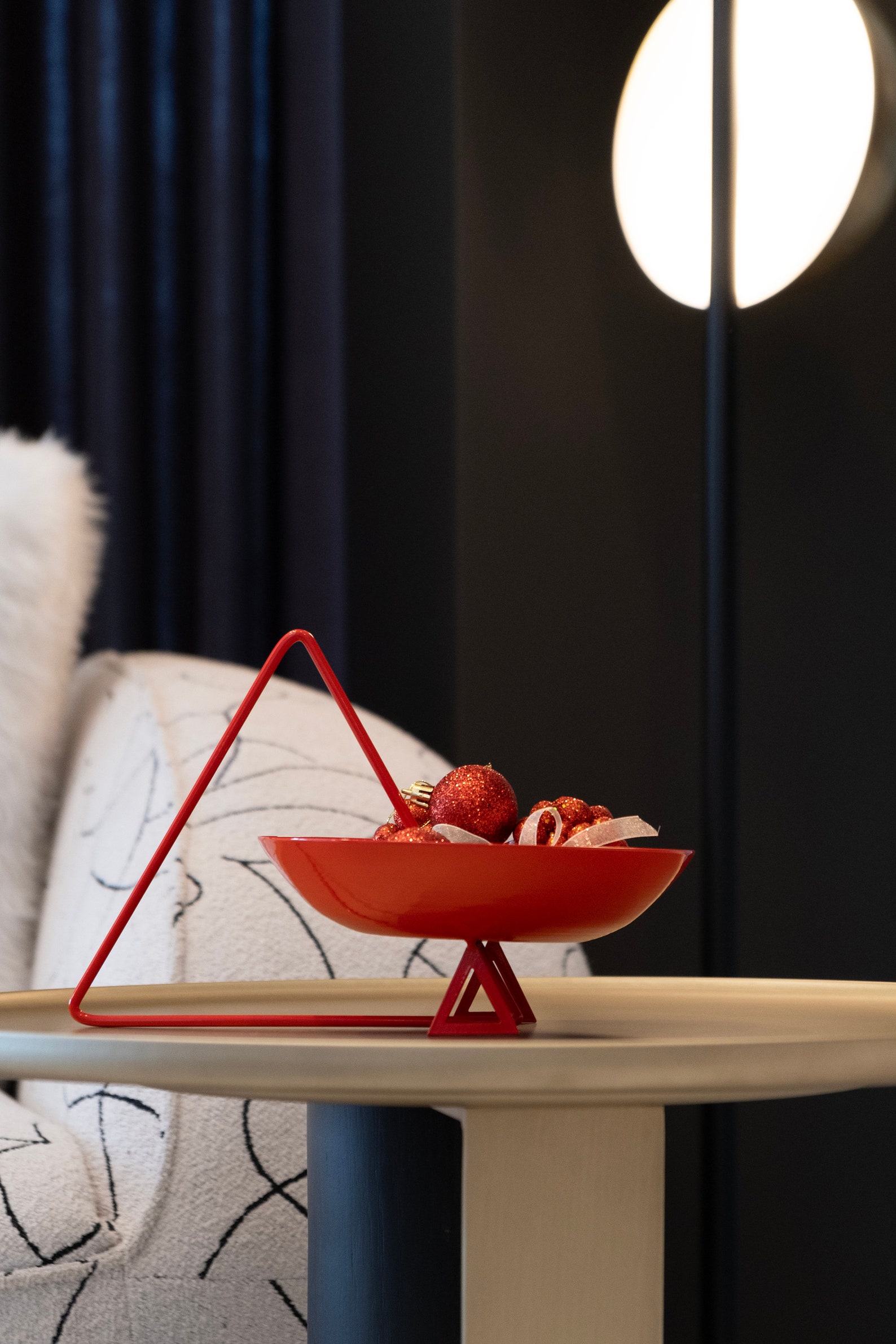 Colorful Metal Desktop Organizer With Asymmetric Pattern, Triangle Desk ...