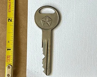 5 Small Vintage Keys, Miniature Antique Keys, Mini Collectible Steel ...