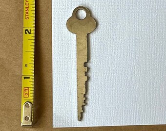 5 Small Vintage Keys, Miniature Antique Keys, Mini Collectible Steel ...