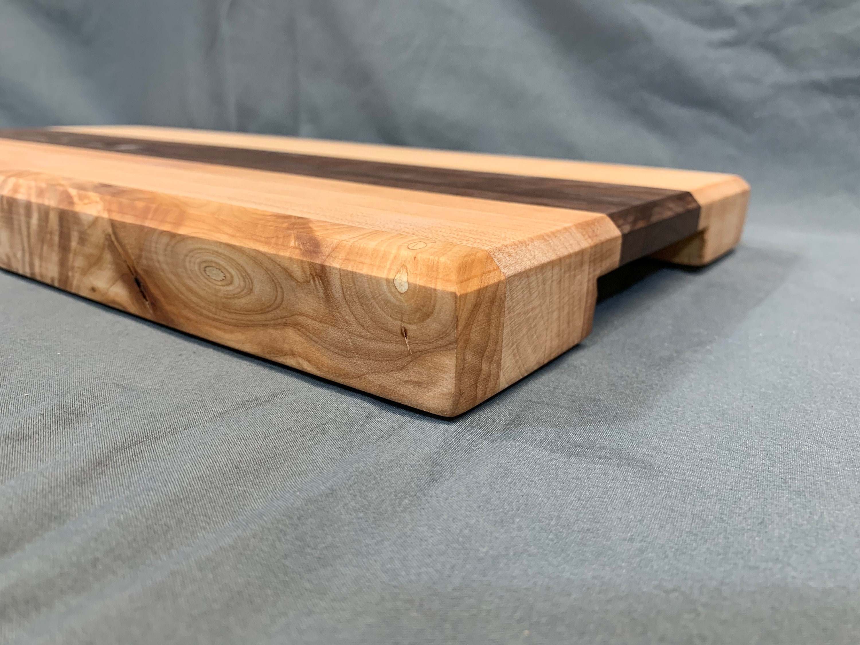 Edge Grain Butcher Block Board W/ Feet and Chamfered Corners - Etsy