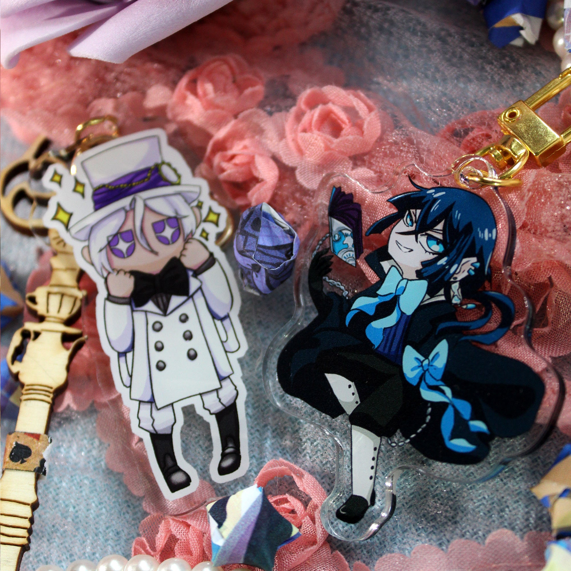 Vanitas No Carte Keychains - Etsy