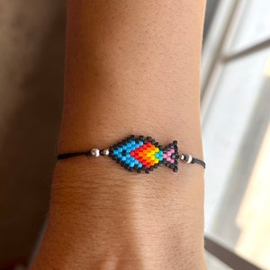 Fish Bracelet, Tiny Rainbow Miyuki Beaded Bracelets, Dainty Animal ...