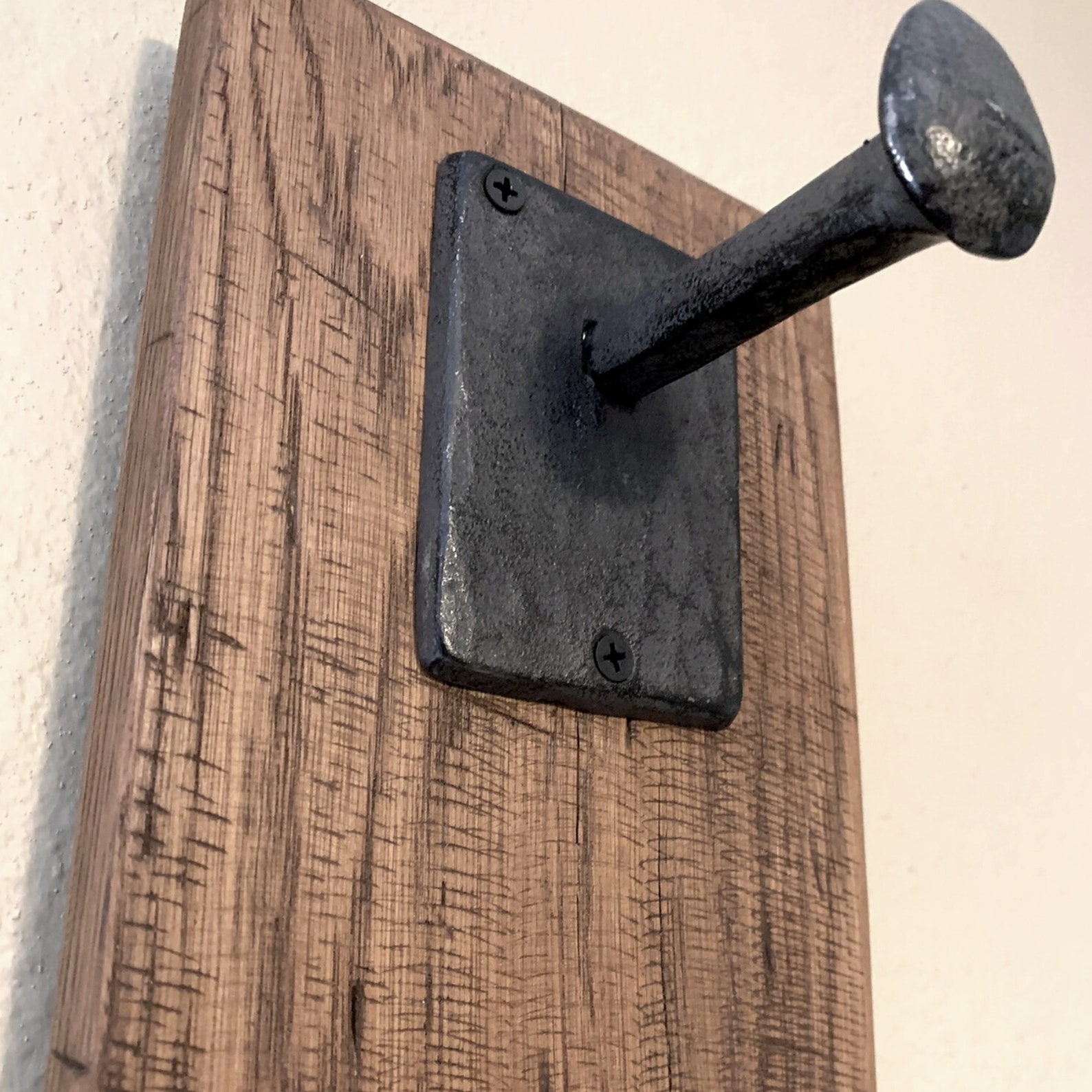 Cowboy Hat Wooden Wall Rack With 2 Railroad Stakes in Rustic Farmhouse ...