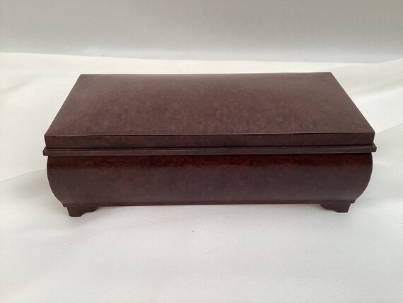 Early/Mid Century English Bakelite Box. Trinket Box - Gem