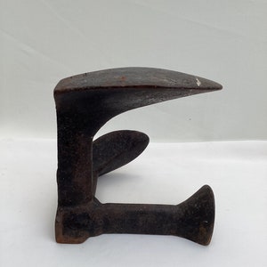 Antique Victorian Cast Iron Three-footed Cobblers Shoemaker Anvil Tool ...