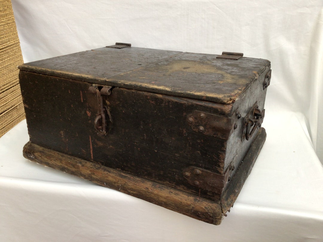 Antique Vintage Rustic Wooden Trunk, Featured Storage Box - Etsy