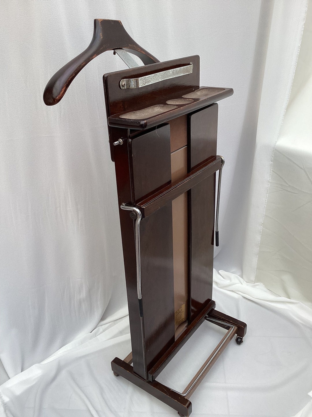 Vintage CORBY English Valet. Gentleman Suit Rack. Clothes Stand ...