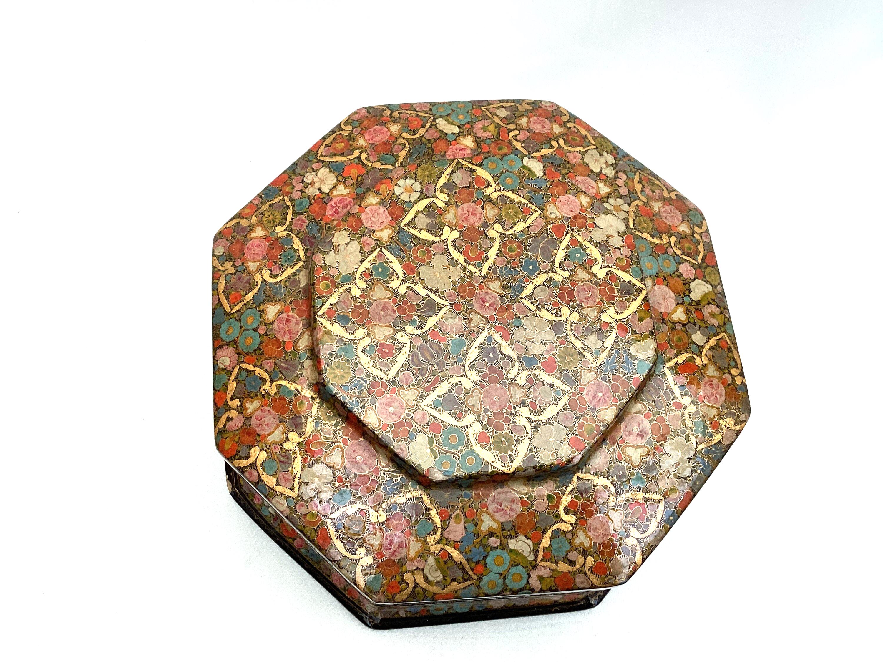 Large Mid 20th Century Indian Handcrafted Artdeco Lacquer Box. D.26cm ...
