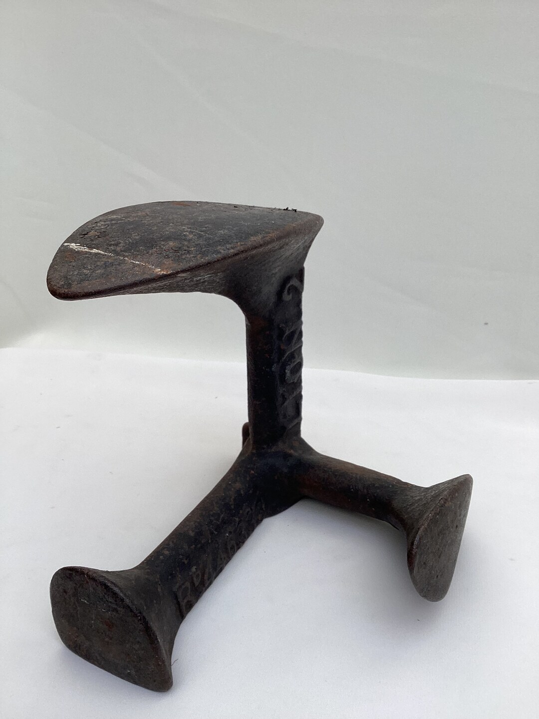 Antique Victorian Cast Iron Three-footed Cobblers Shoemaker Anvil Tool ...