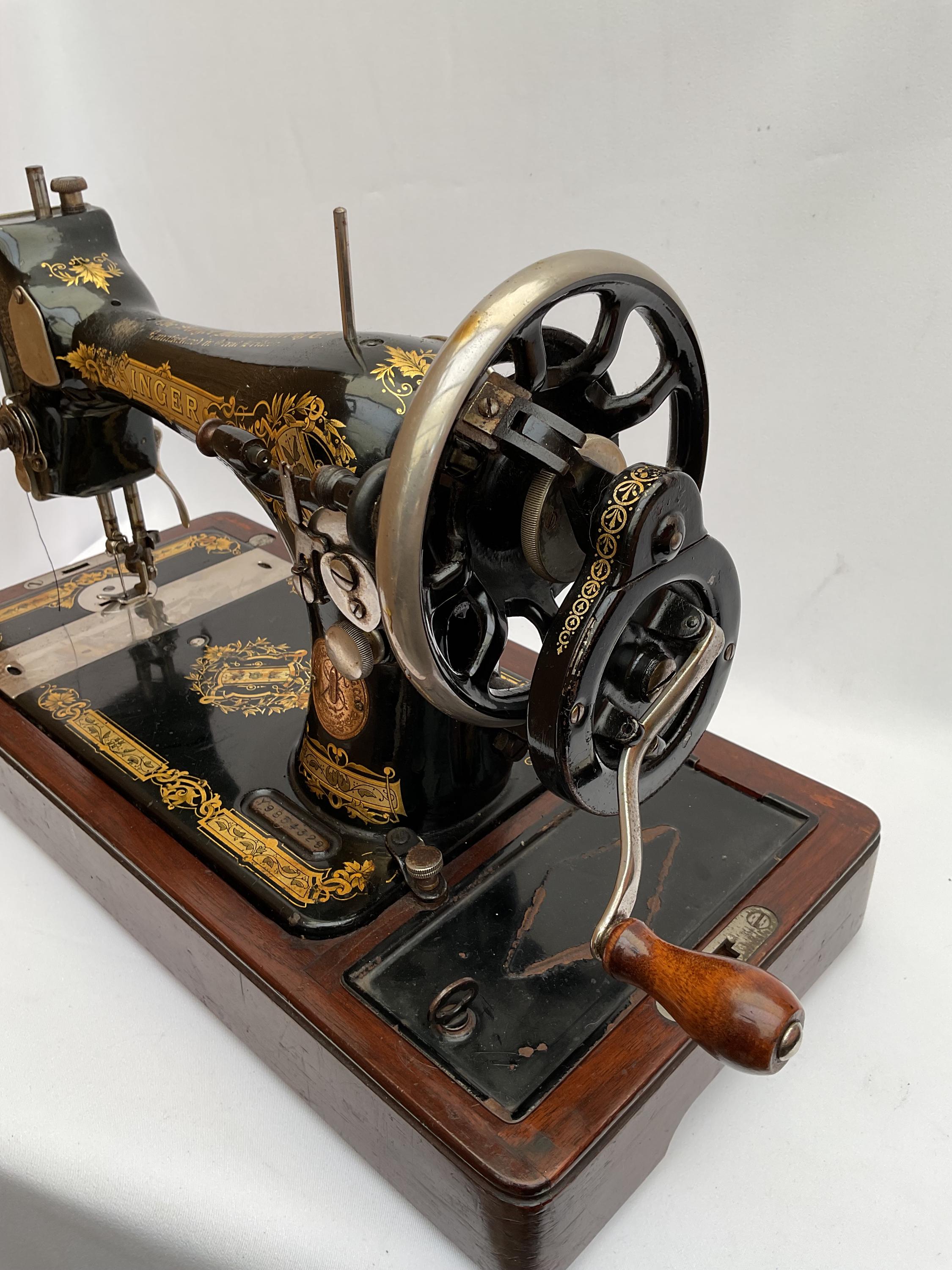 Early 20th Century Singer No. 28 Hand Crank Sewing Machine With Key - Etsy