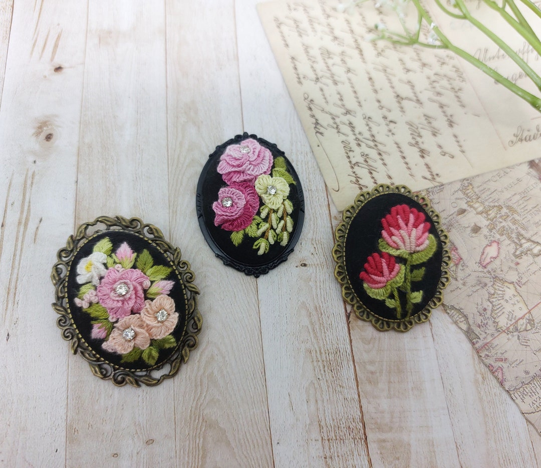 Needlestone, Brooch Emboidery, Brooch Vintage, Hand Embroidery, Flora ...