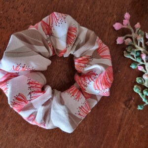 Flowering Gumnuts Scrunchie| Australian Native Collection|gum Leaves - Etsy