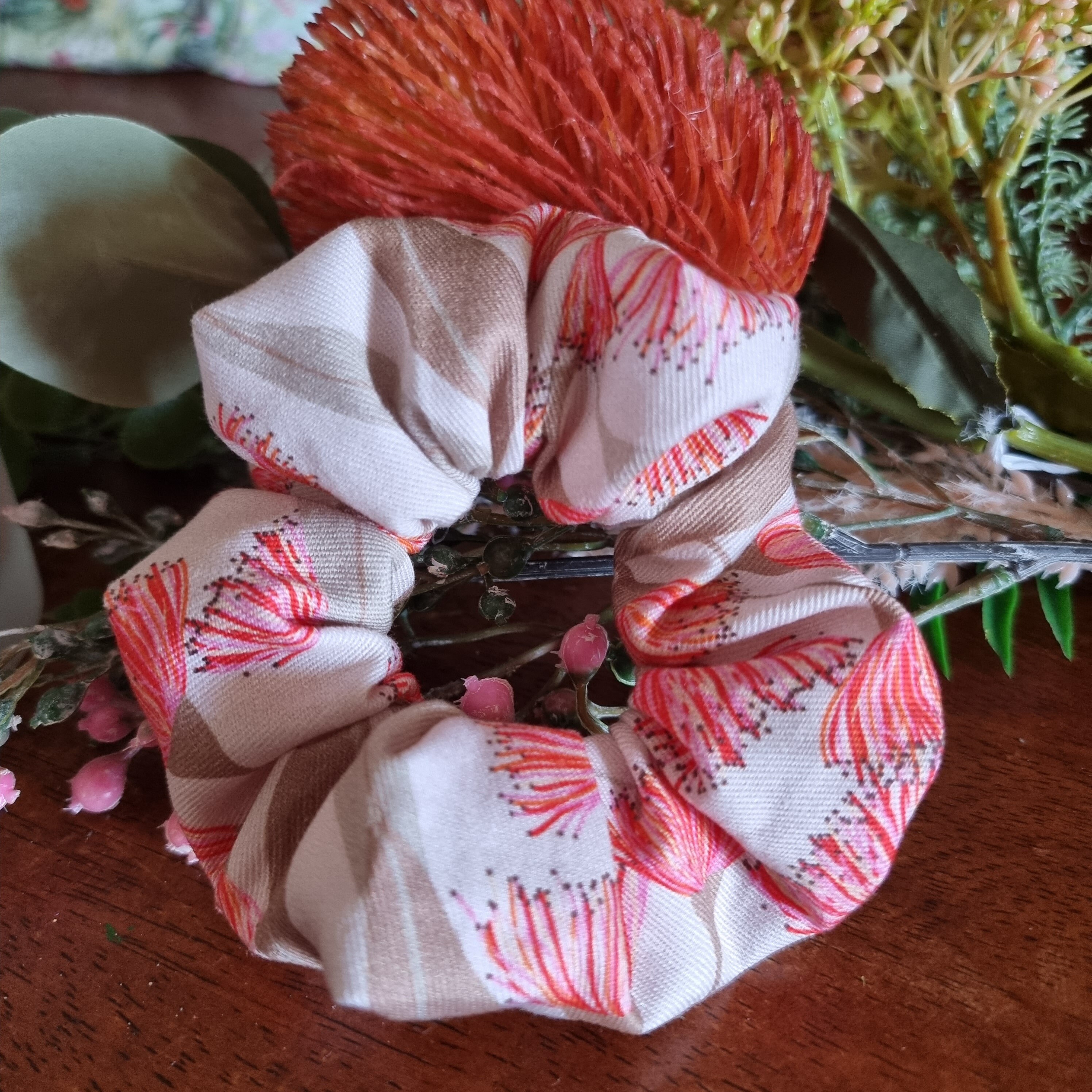 Flowering Gumnuts Scrunchie Australian Native Collectiongum Leaves - Etsy