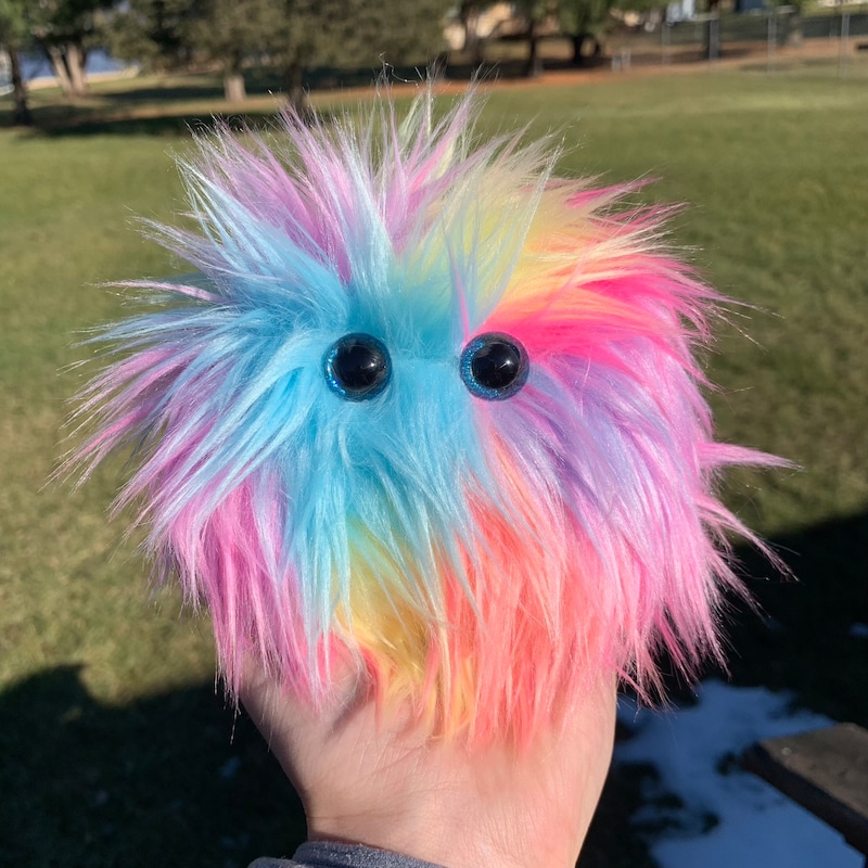 Furry monster toys - Etsy México