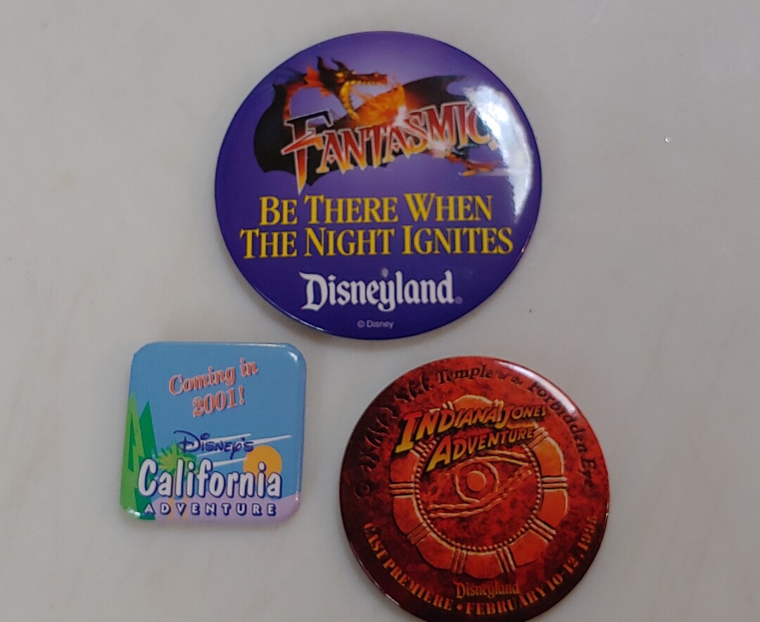 UNIQUE COLLECTION of Disneyland Promotional/commemorative Pin Back ...
