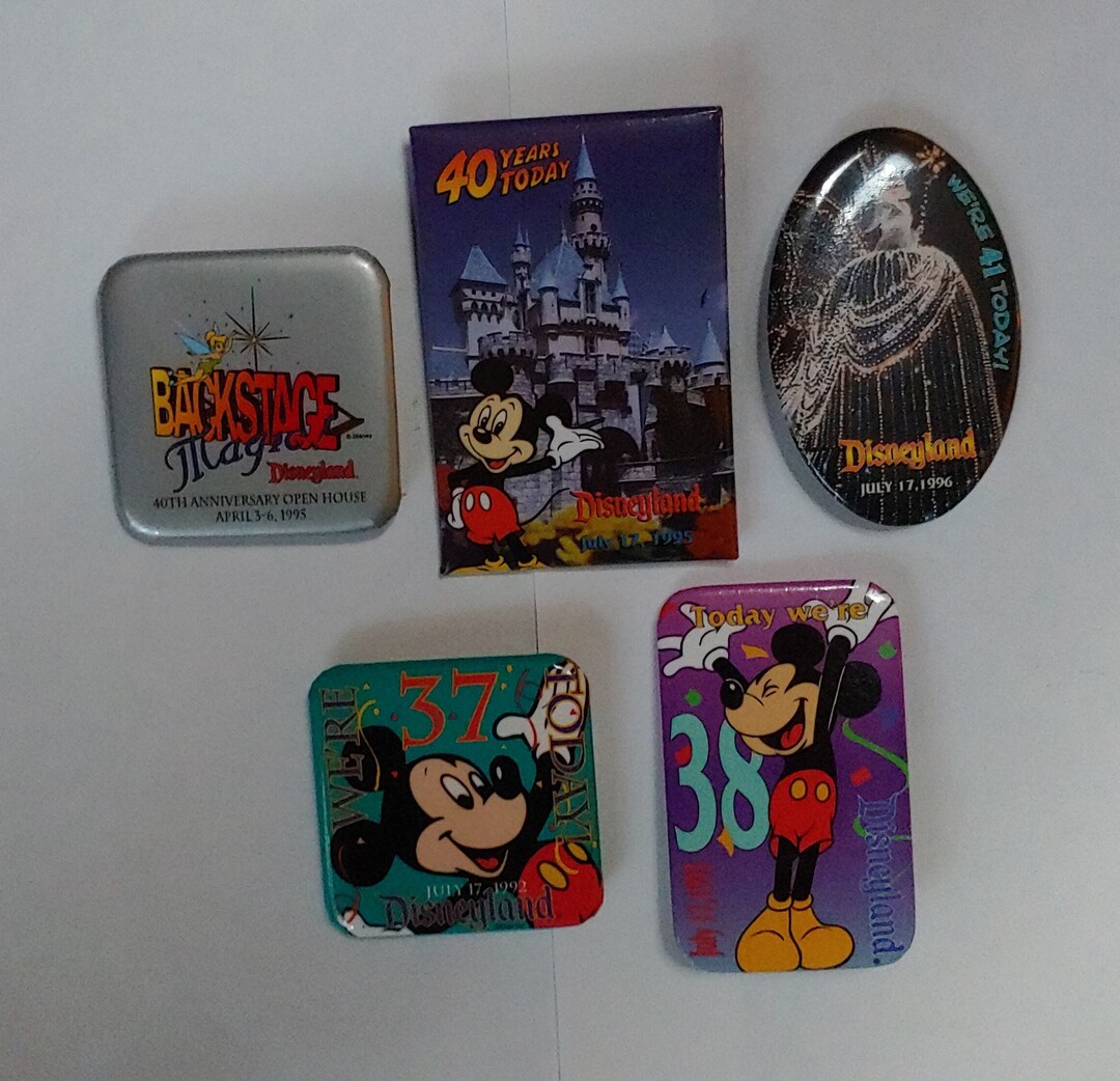 Terrific Set of 5 Pin-back Buttons Commemorating Disneyland ...