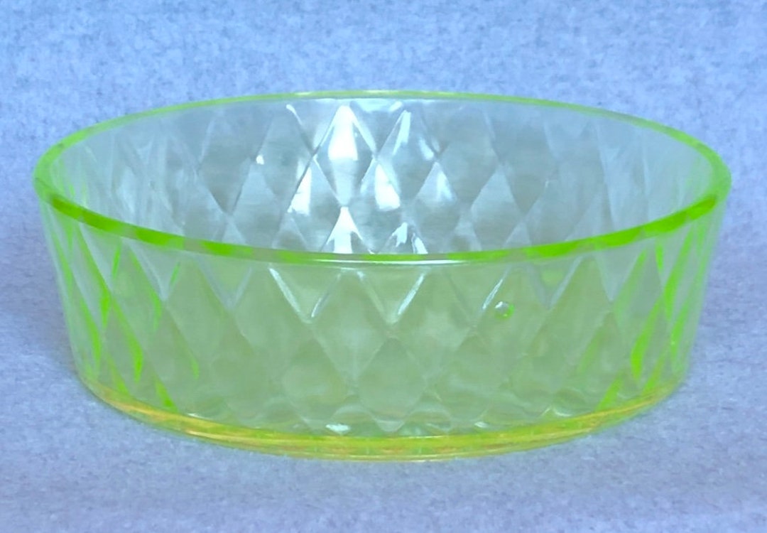 Bryce Brothers Glass Co. Diamond Quilt Straight Sided Bowl 8.25 Canary ...