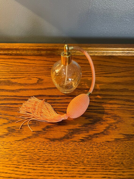 Vintage pink perfume bottle - Gem