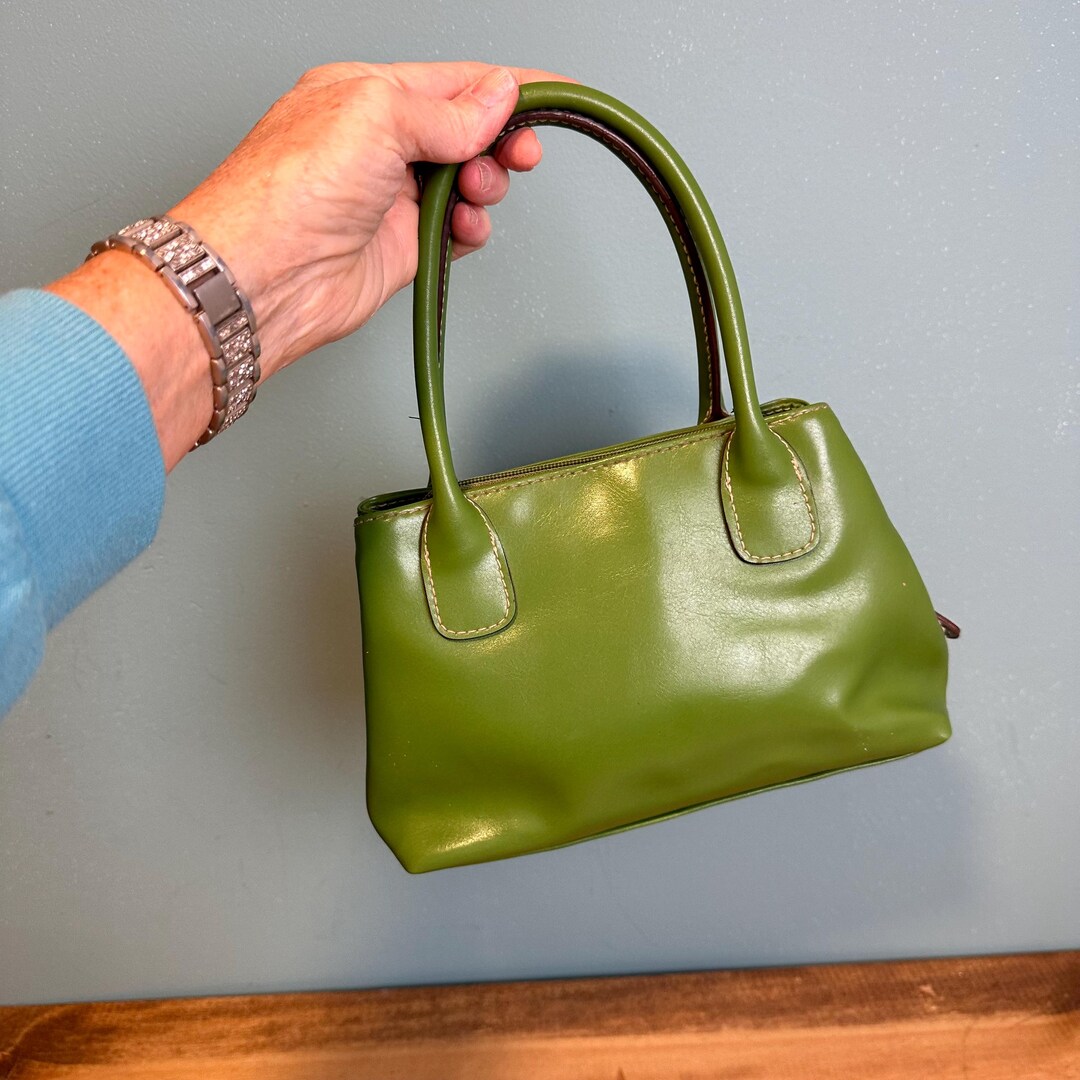 Villager by Liz Claiborne Lime Green Double Handle Multi Compartment ...