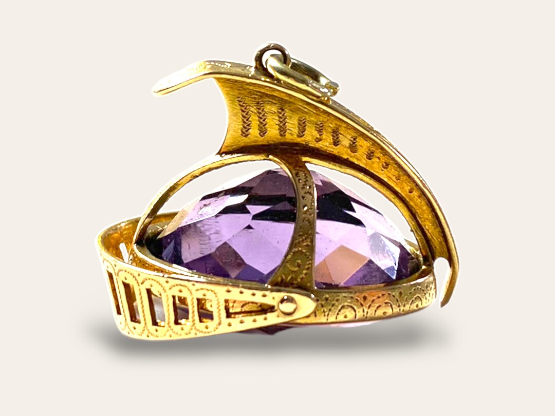 Vintage 18k and Amethyst Knight Amulet Pendant - Etsy