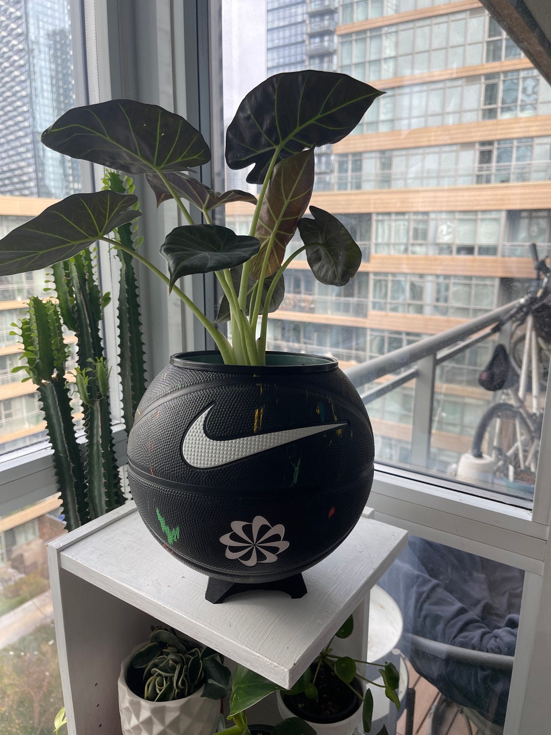 Nike Large Basketball Planter (rainbow - Black Graffiti) - Etsy
