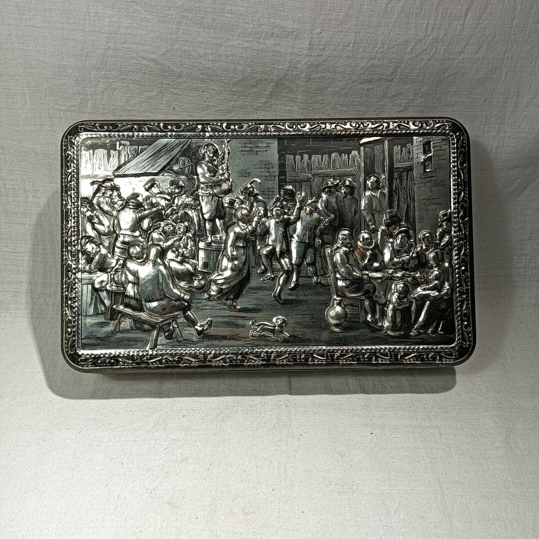 Vintage GBC Rectangula Biscuit Tin/metal Box, Embossed Tavern/bar ...