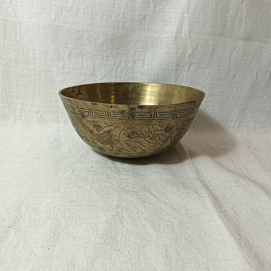 Large Vintage Chinese Brass Bowl - Engraved Export Ming Dynasty Style ...
