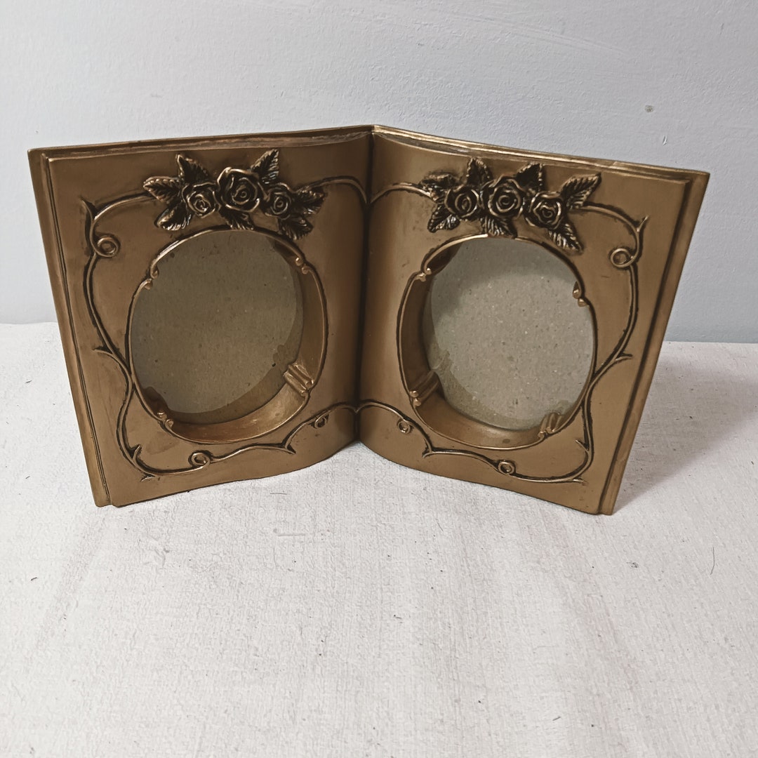 Vintage Book-shaped Double Oval Picture Frame - Tabletop Decoration ...