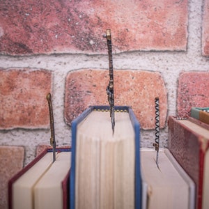 3D Printed Sword Bookmark: Fantasy Katana, Spartan, Medieval Gift - Etsy