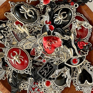 Charm Kit, Mystery Scoop, Charm Casting Scoop, Divination Tools - Etsy