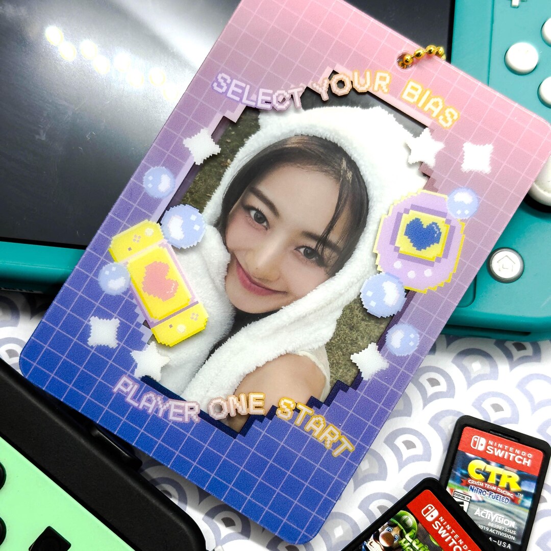 Player One - Gamer Photocard Holder - Etsy