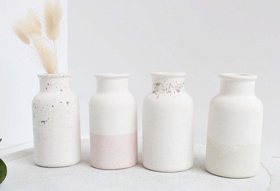 Small Beautiful Vase Made of Jesmonite, Concrete, for Dried Flowers - Etsy