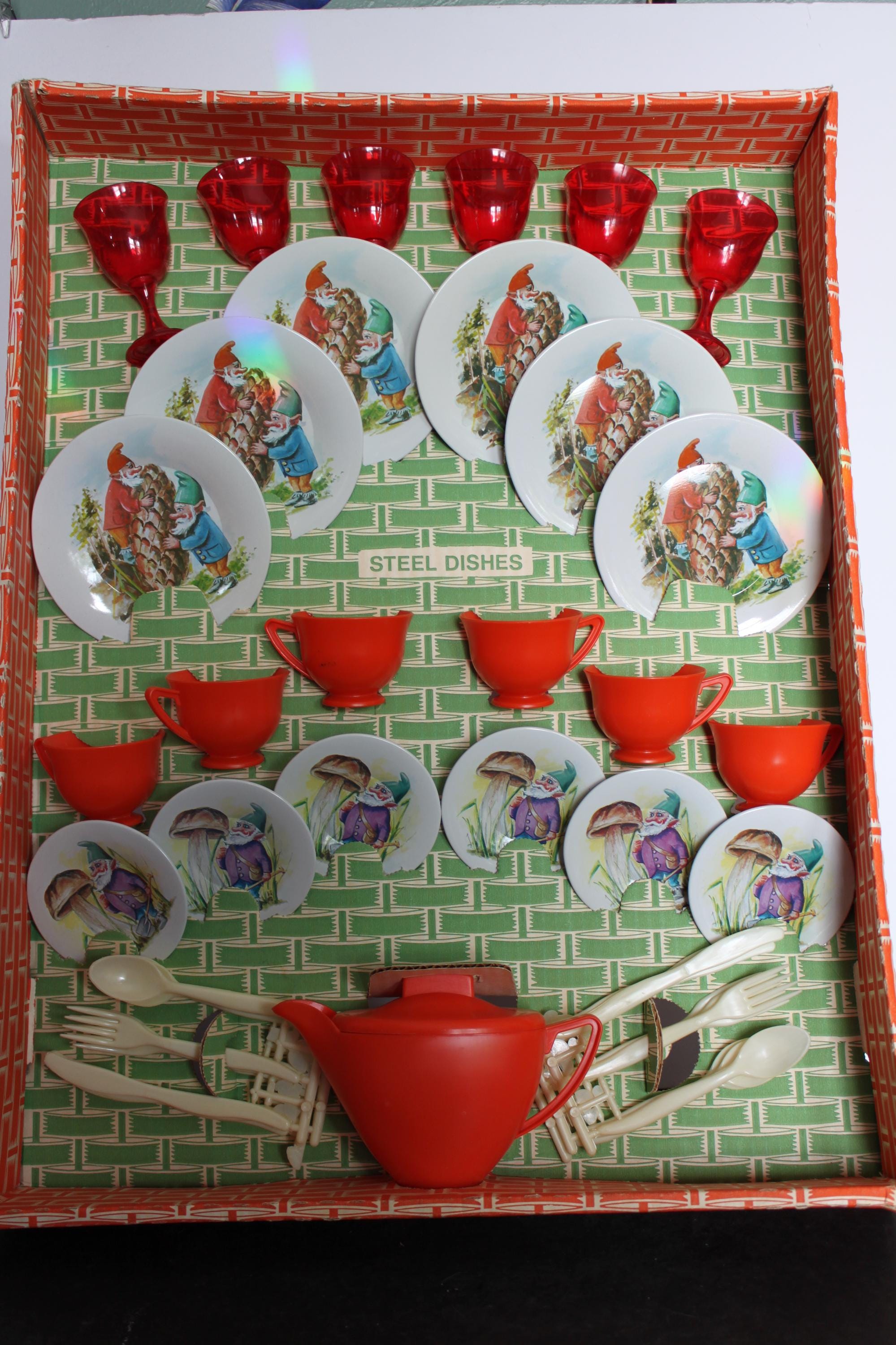 Vintage Gnome and Mushroom Childs Tea Set. Wolverine Toy, MINT ...
