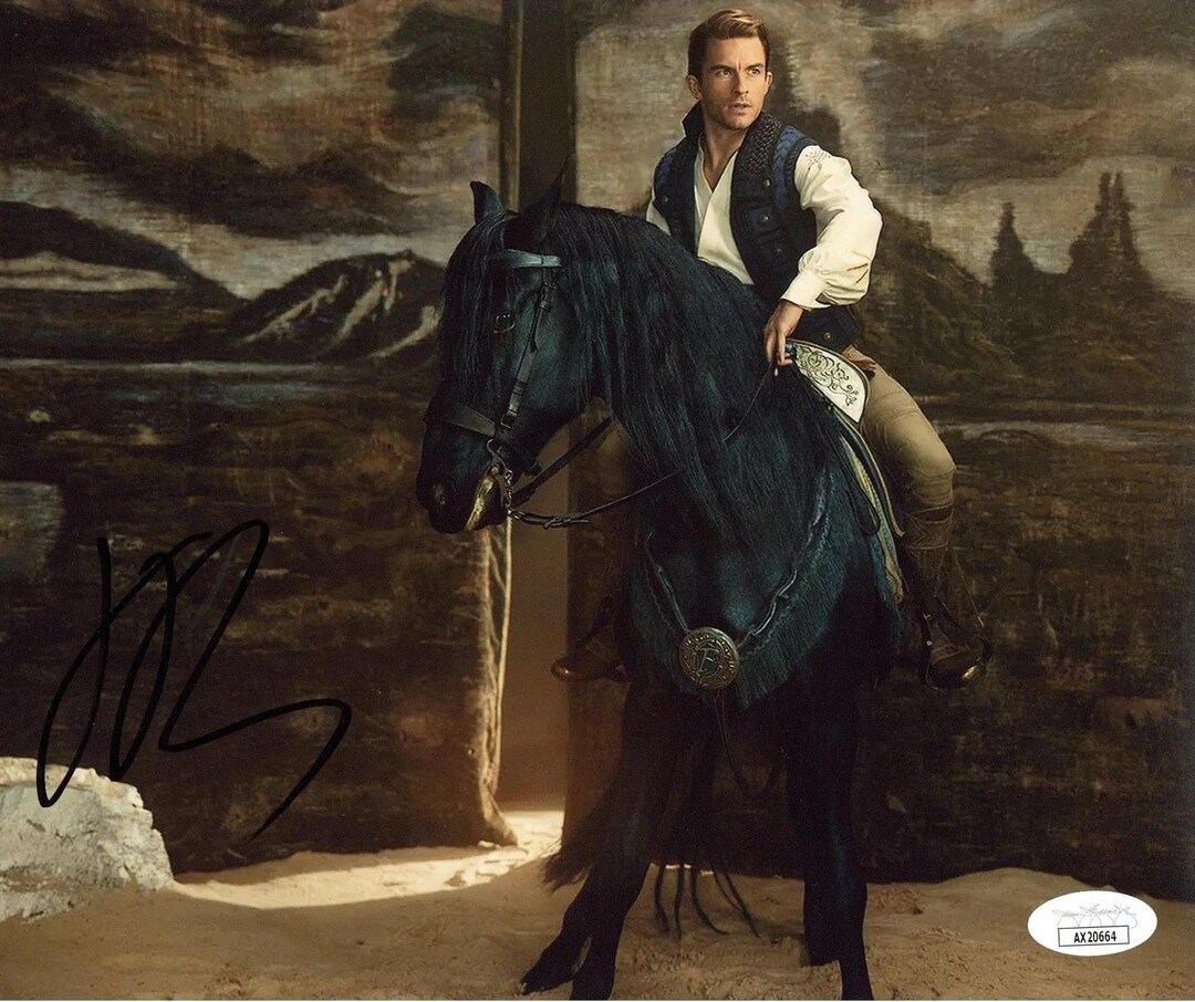 Jonathan Bailey Wicked Autograph Reprint Photo Signed Autograph - Etsy