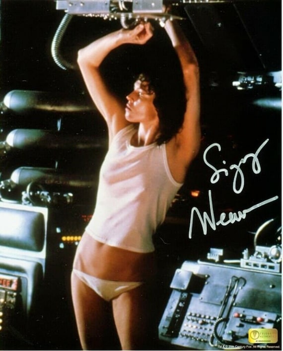 Sigourney Weaver Alien Autograph Reprint Photo LOOK - Etsy