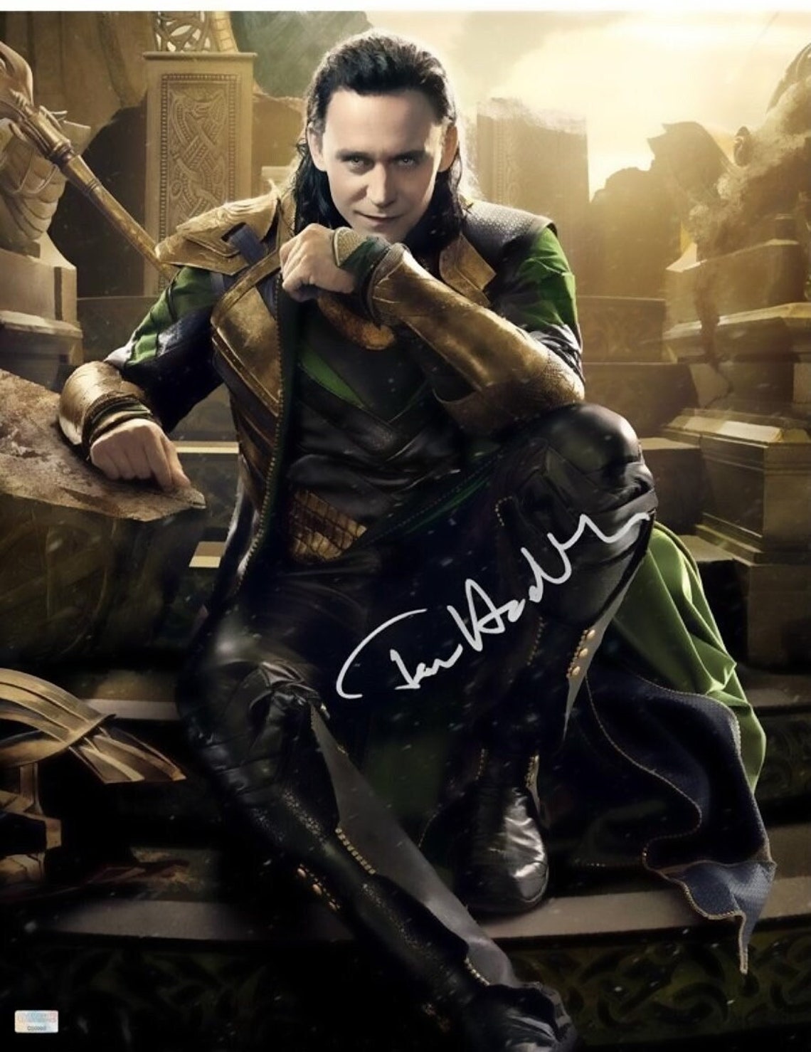 Tom Hiddleston as Loki Master of Mischief Signed Reprint 8x10 Autograph ...