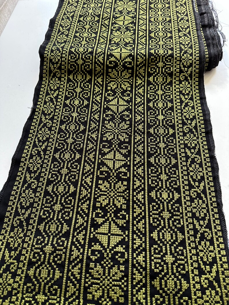 Authentic Jordanian/palestinian Tatreez Embroidery Fabric, 19-20 Inches ...