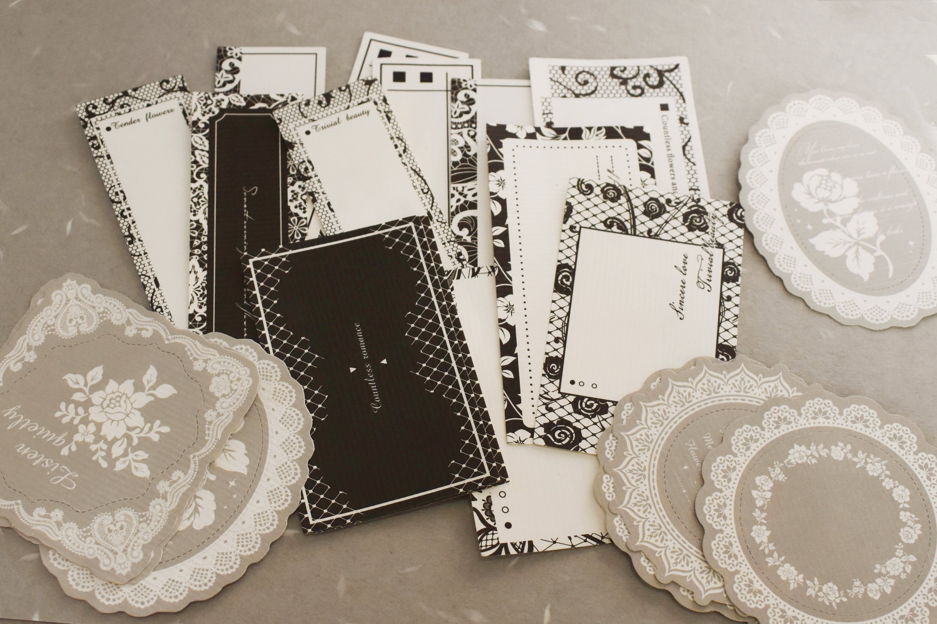 100 Pieces Black and White Lace Theme Scrapbooking Pack, Junk Journal ...