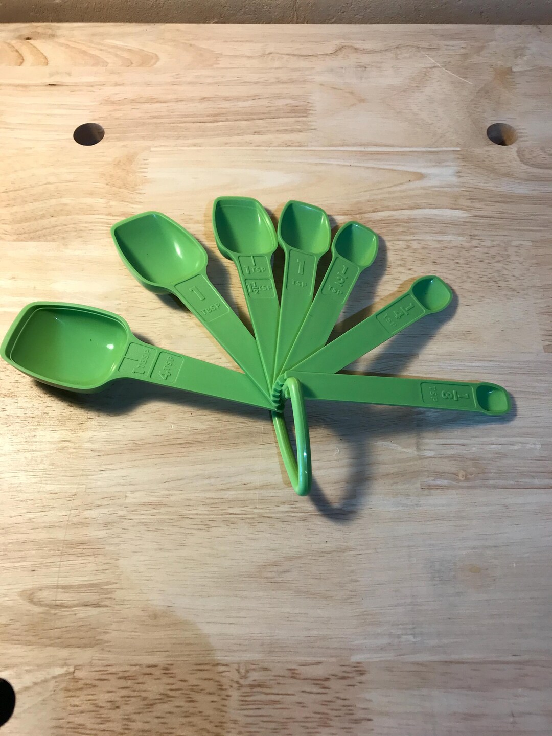 Vintage Tupperware Apple Green Full Set Measuring Spoons Retro Kitchen ...