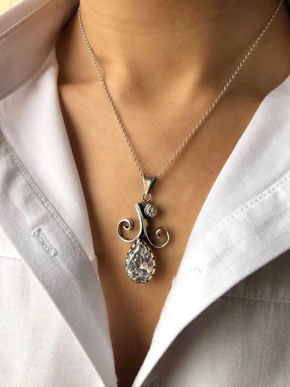 Jarkan stone jewellery store