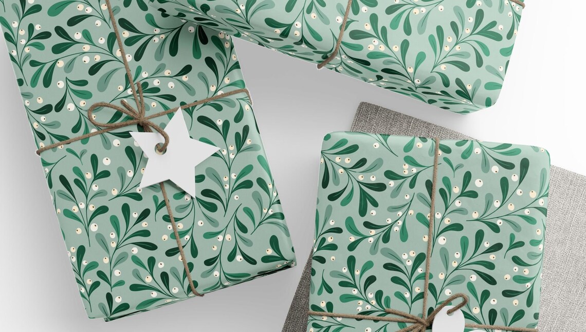 Mistletoe Wrapping Papers, Christmas Mistletoe Gifts Wrapping Paper ...